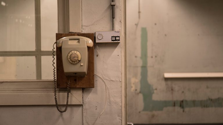 How to avoid being a socially awkward introvert - The Happily Productive